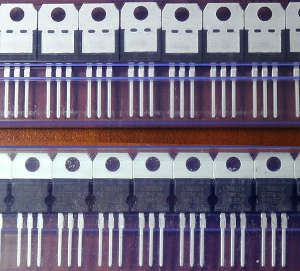 A Beginner's Guide to L7805CV Voltage Regulator
